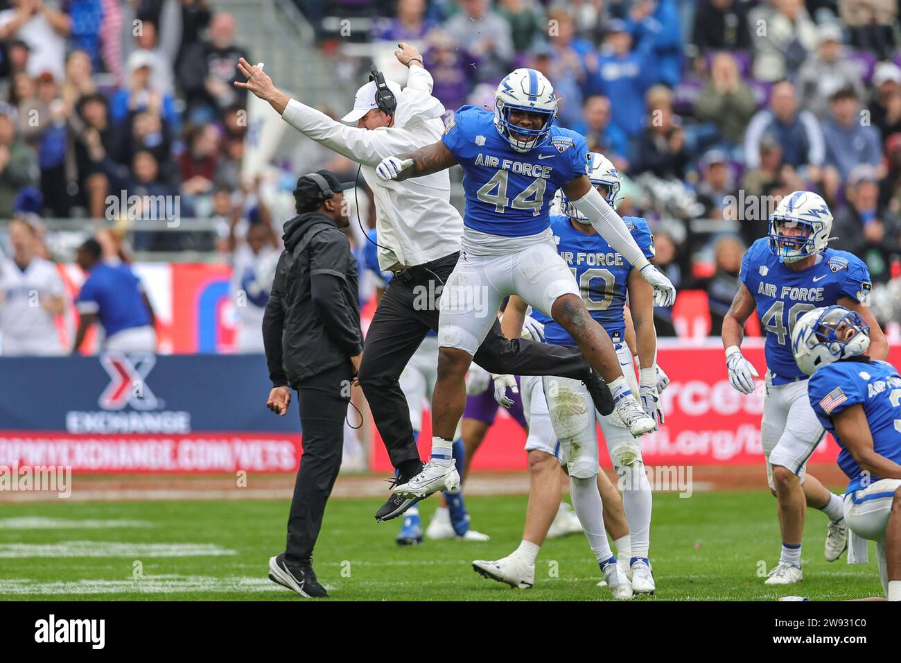 FORT WORTH, TX - DECEMBER 23: Air Force Falcons linebacker Johnathan ...