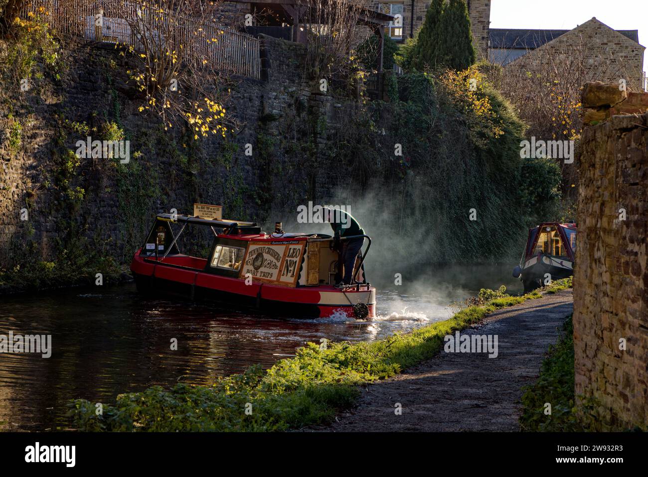 Turning the boat, Skipton Stock Photo - Alamy