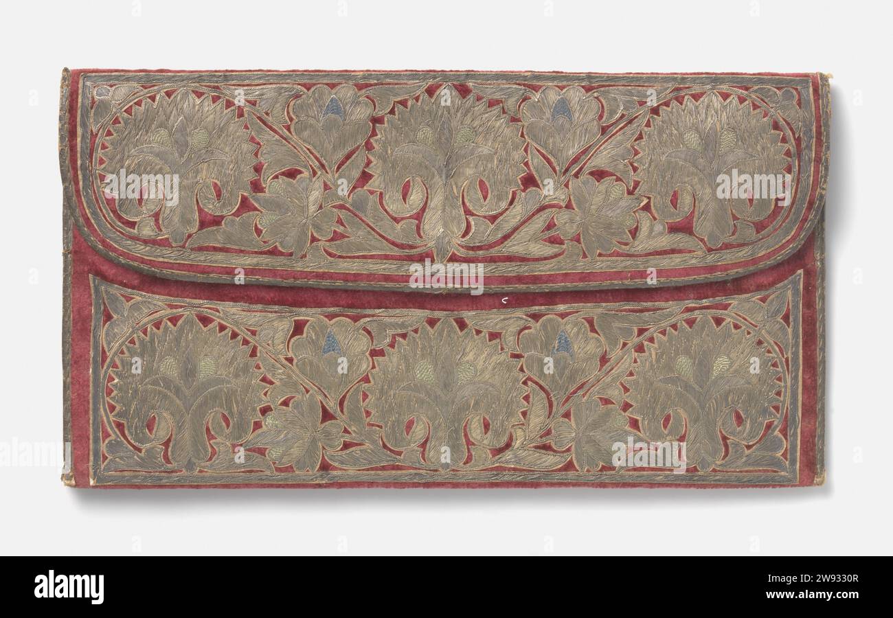 Bag in a flat, rectangular model, of red velvet on which embroidery in ...