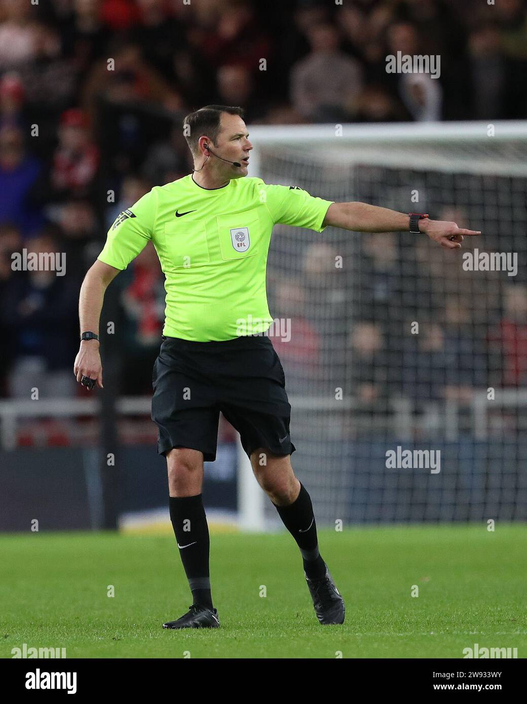 Referee james linington hi-res stock photography and images - Alamy
