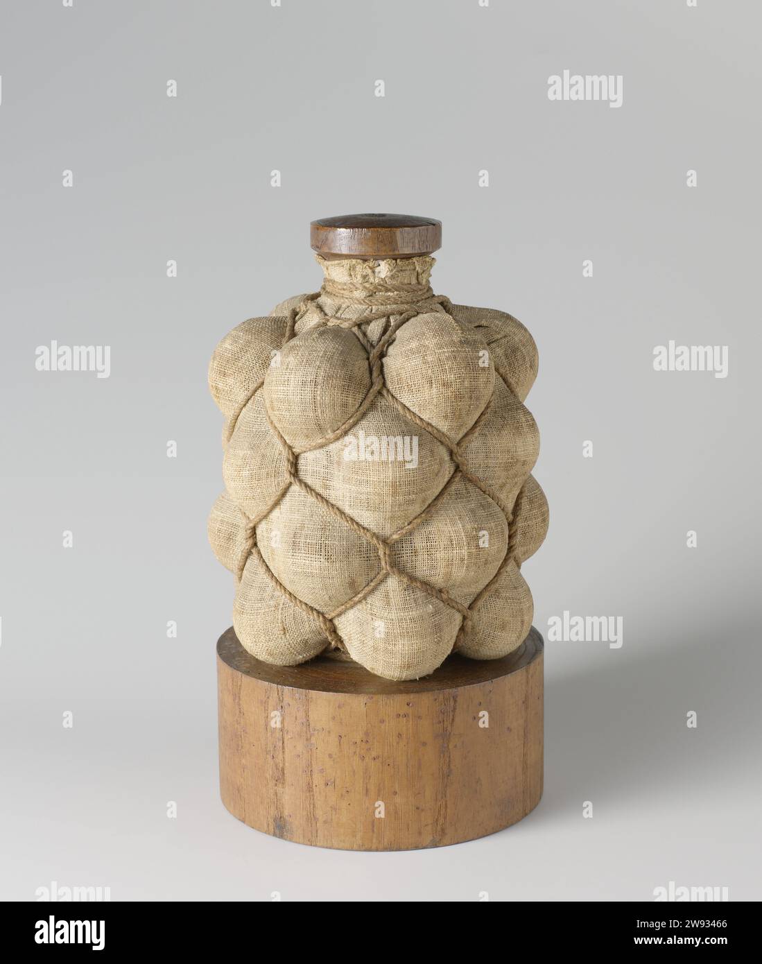 Models of shot bundles (grapeshot), anonymous, c. 1750 - c. 1800 scale ...