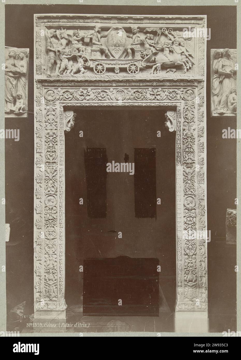 Deurpost van Het Palazzo di Andrea Doria, Genua, Séraphin -Médéric ...