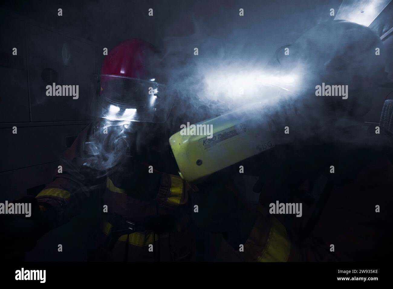 U.S. Navy Gas Turbine Systems Technician (Mechanical) 2nd Class Logan ...