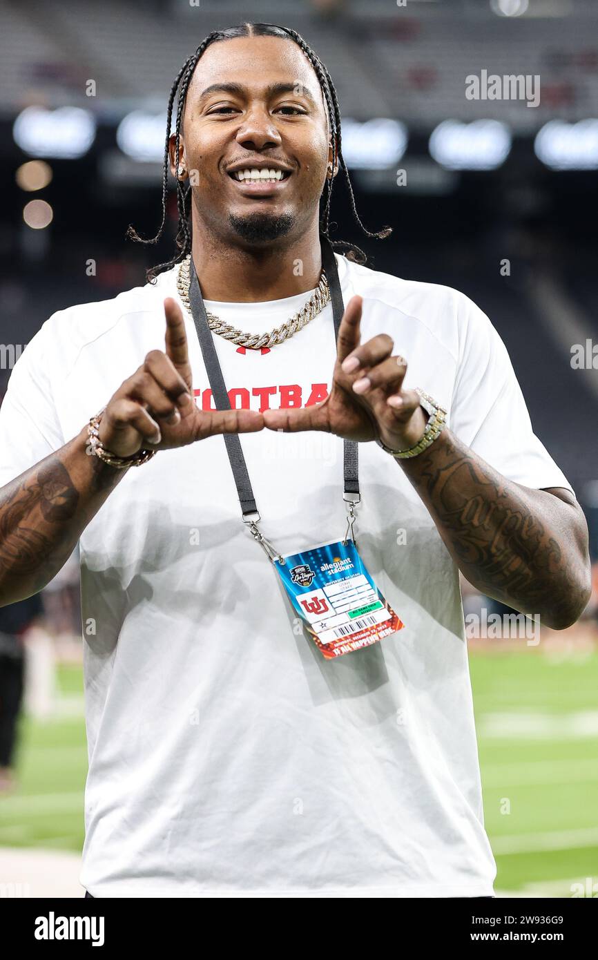 Las Vegas, NV, USA. 23rd Dec, 2023. Former Utah Utes Sean Smith poses ...