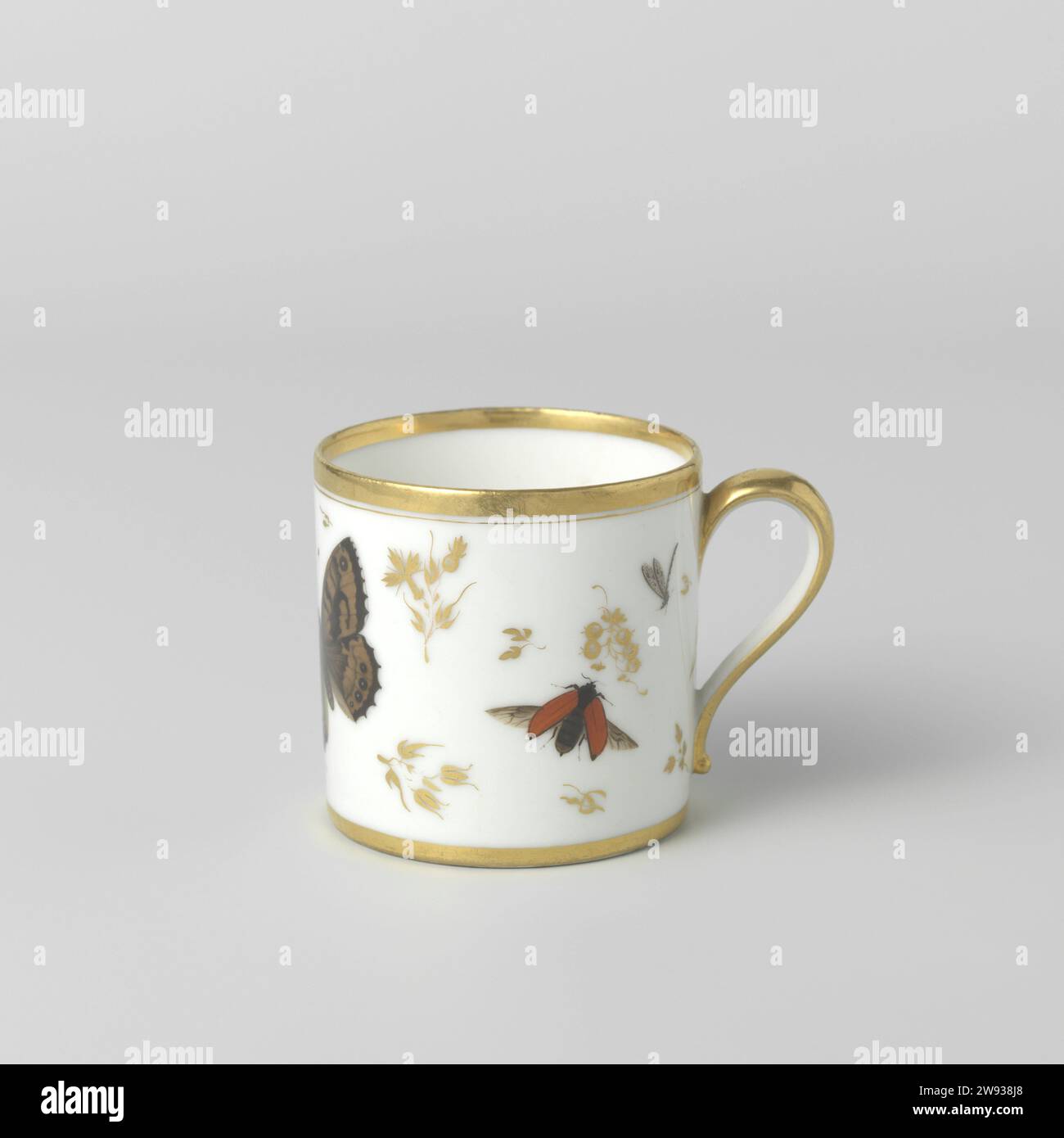 Cup with insects, flower sprays and grapevines, Rue Thiroux Parijs, c ...
