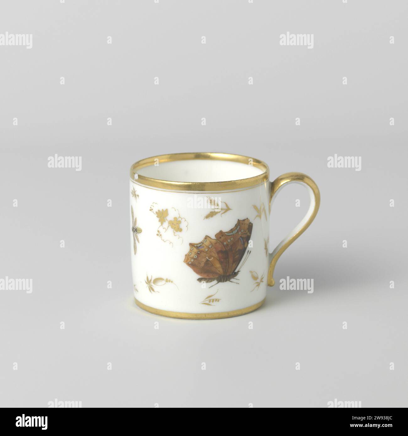 Cup with insects, flower sprays and grapevines, Rue Thiroux Parijs, c ...