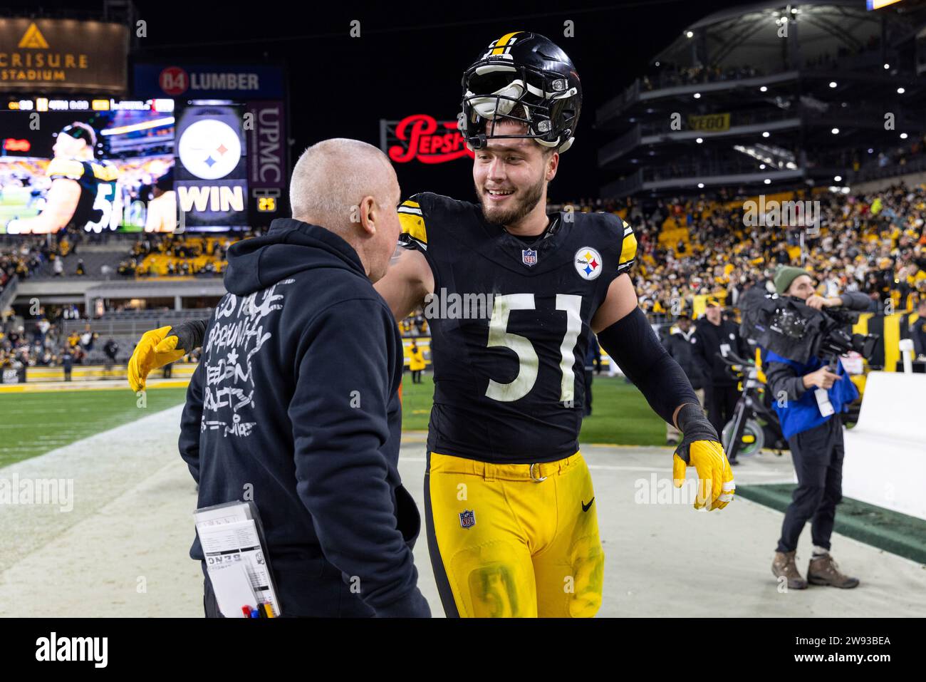 Pittsburgh Steelers linebacker Nick Herbig (51) greets Special Teams ...