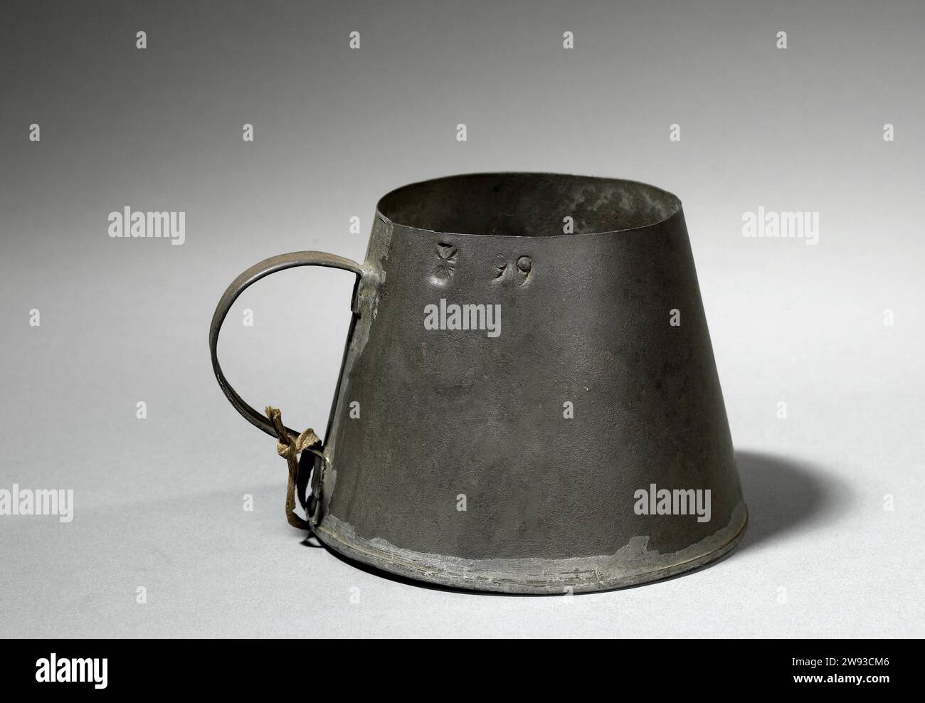 Cone -shaped size with handle, anonymous, 1799 Cone -shaped size of ...