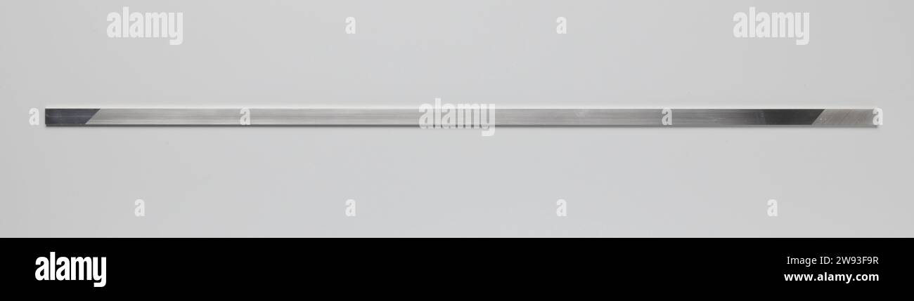 Platinum standard meter from 1839, 1839 case Platinum standard meter on ...