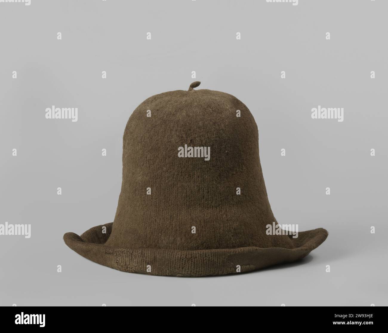 Woollen caps worn by Dutch whalers, anonymous, c. 1650 - c. 1800 Hat ...