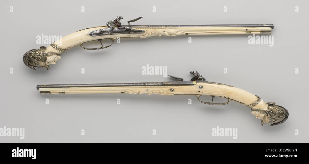 Pair of flintlock pistols, Leonardus Graeff, c. 1680 flintlock pistol ...