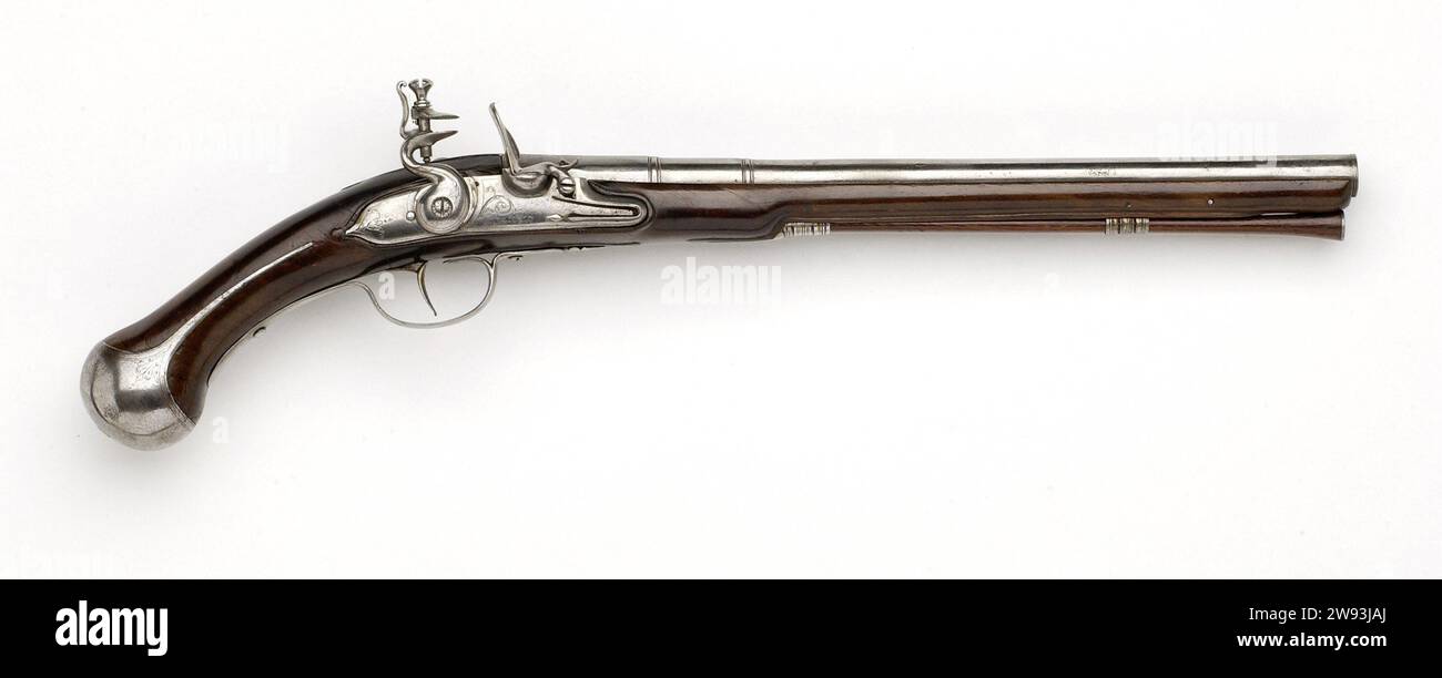 Flint gun with belt hook, Gerrit Lasonder (I), 1680 - 1690 flintlock ...