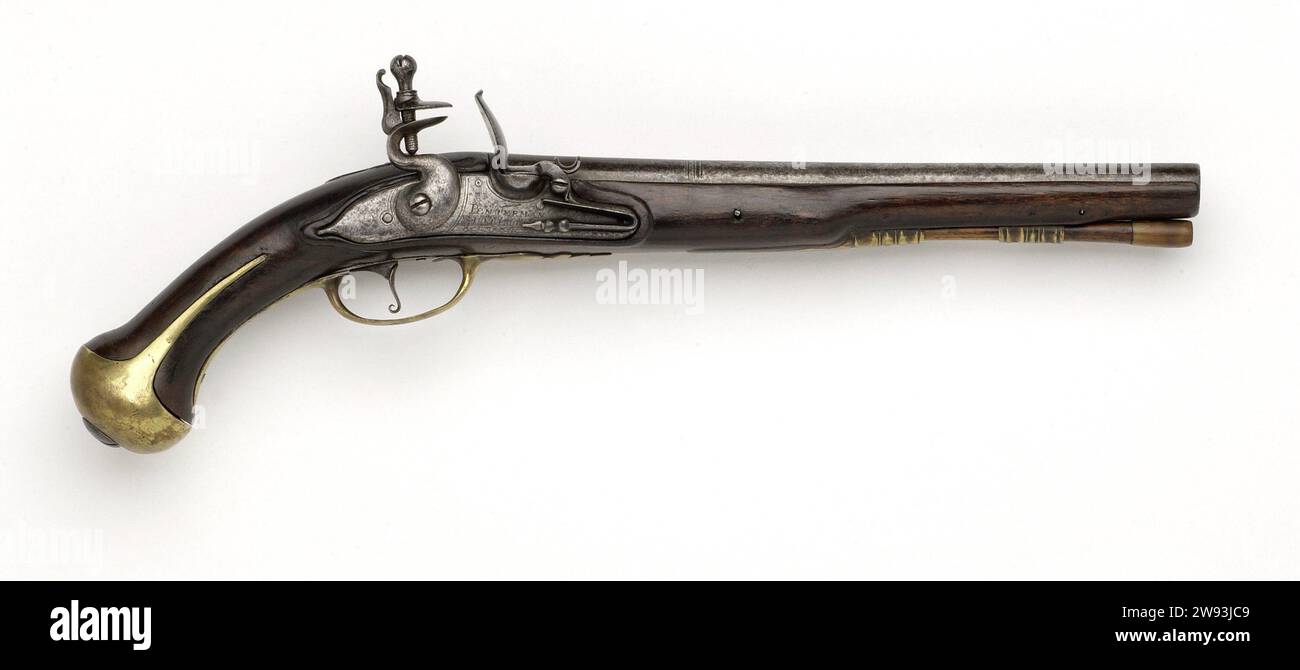 Military flint gun, Barend Penterman, 1701 - 1723 flintlock pistol ...