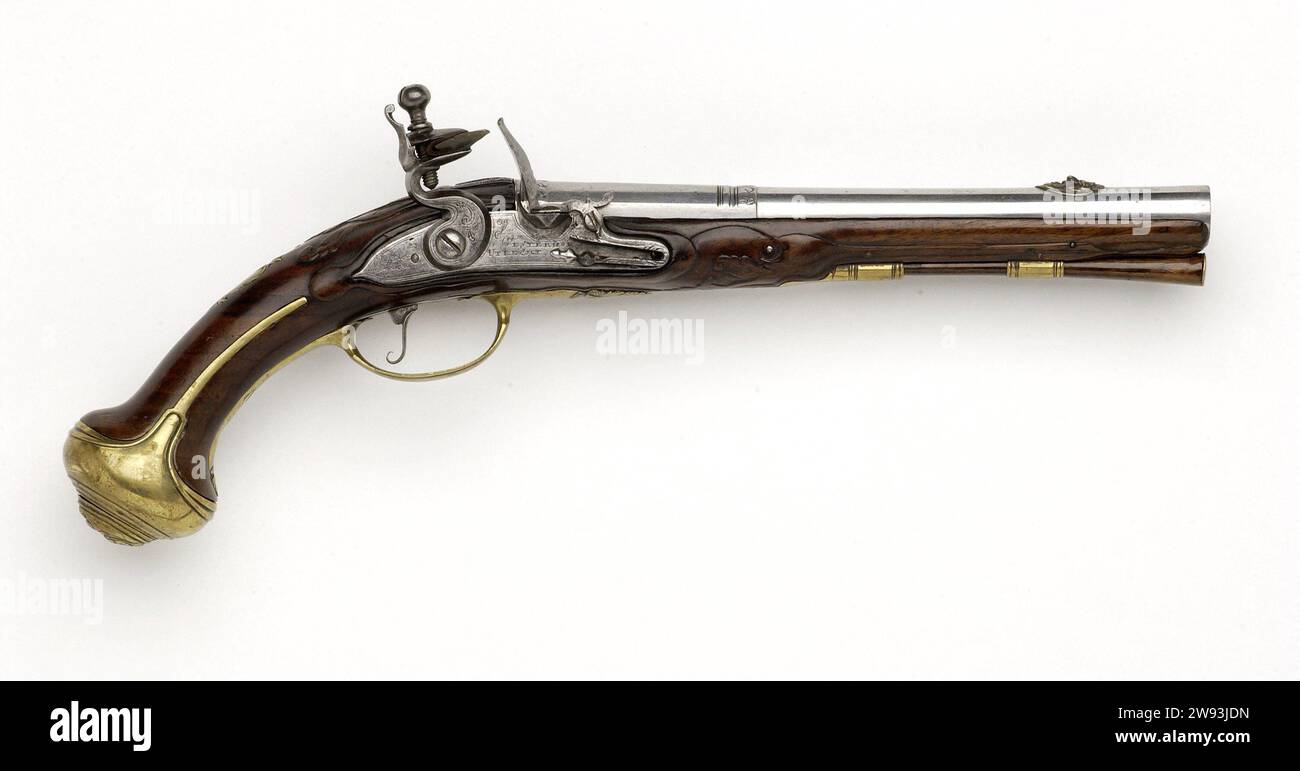 Flint gun, Westerhof, 1715 - 1720 flintlock pistol The lock is easily ...