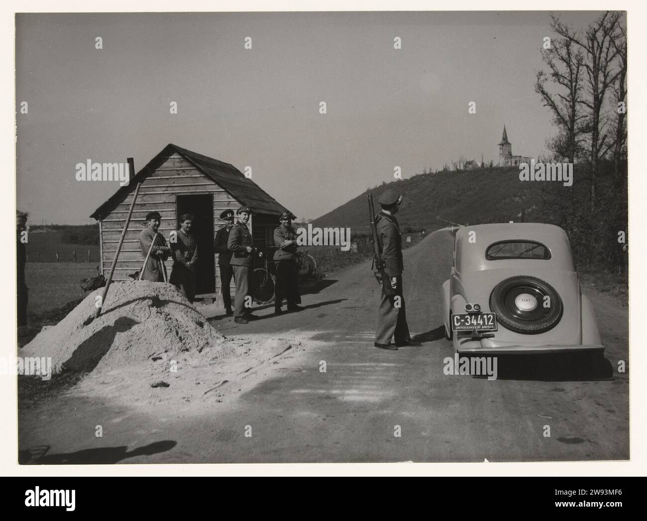 German border police hi-res stock photography and images - Alamy