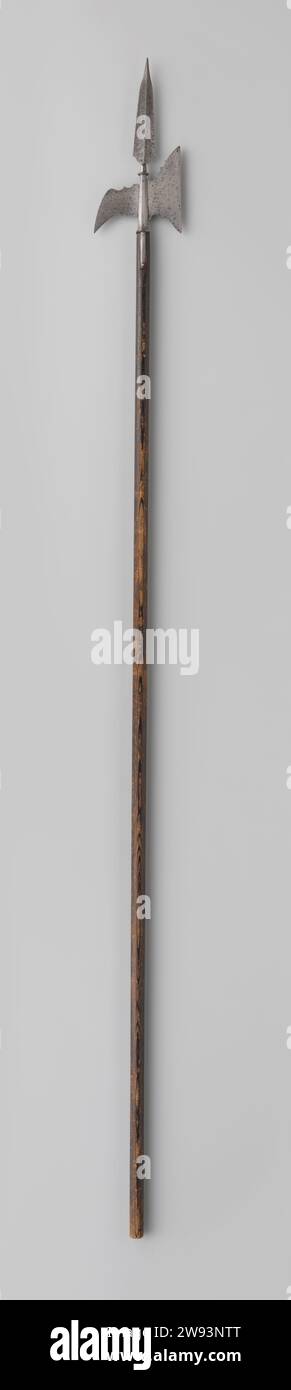 Sergeantshellebaard, 1650 - 1700 Halberd Short blade with a strong ...