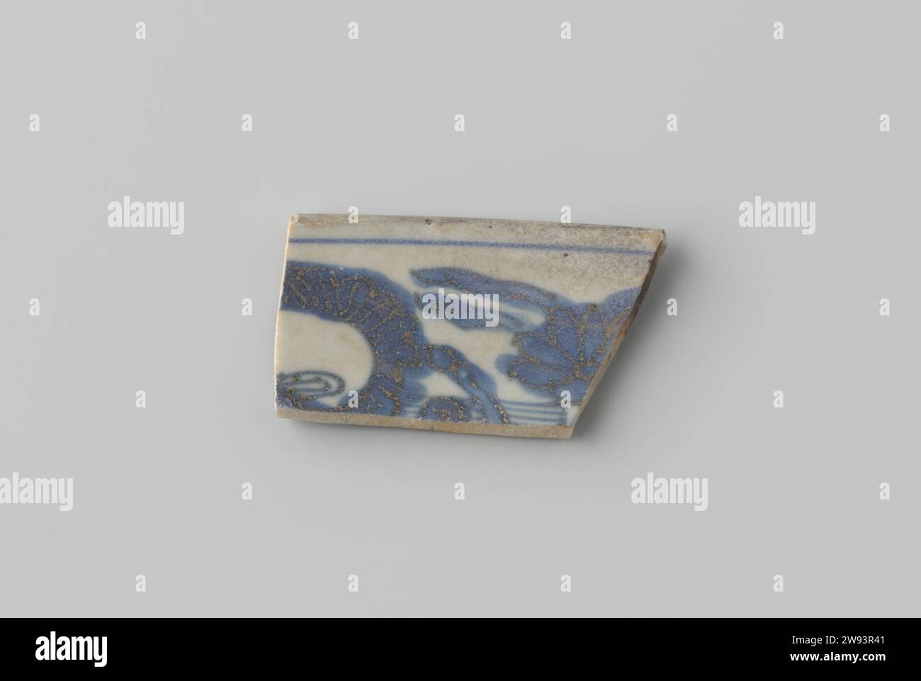 Scherf of a sign from V.O.C. ship De 'Witte Leeuw', Before 1613 plate ...