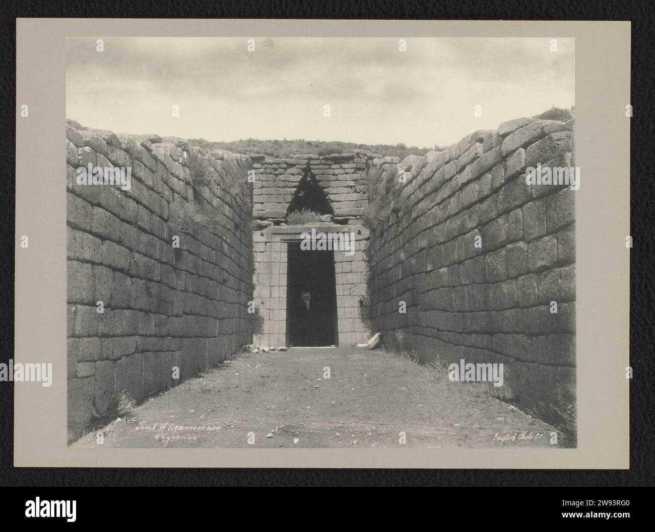 Entrance to the Tomb van Agamemnon, c. 1895 - c. 1915 photograph Crete ...