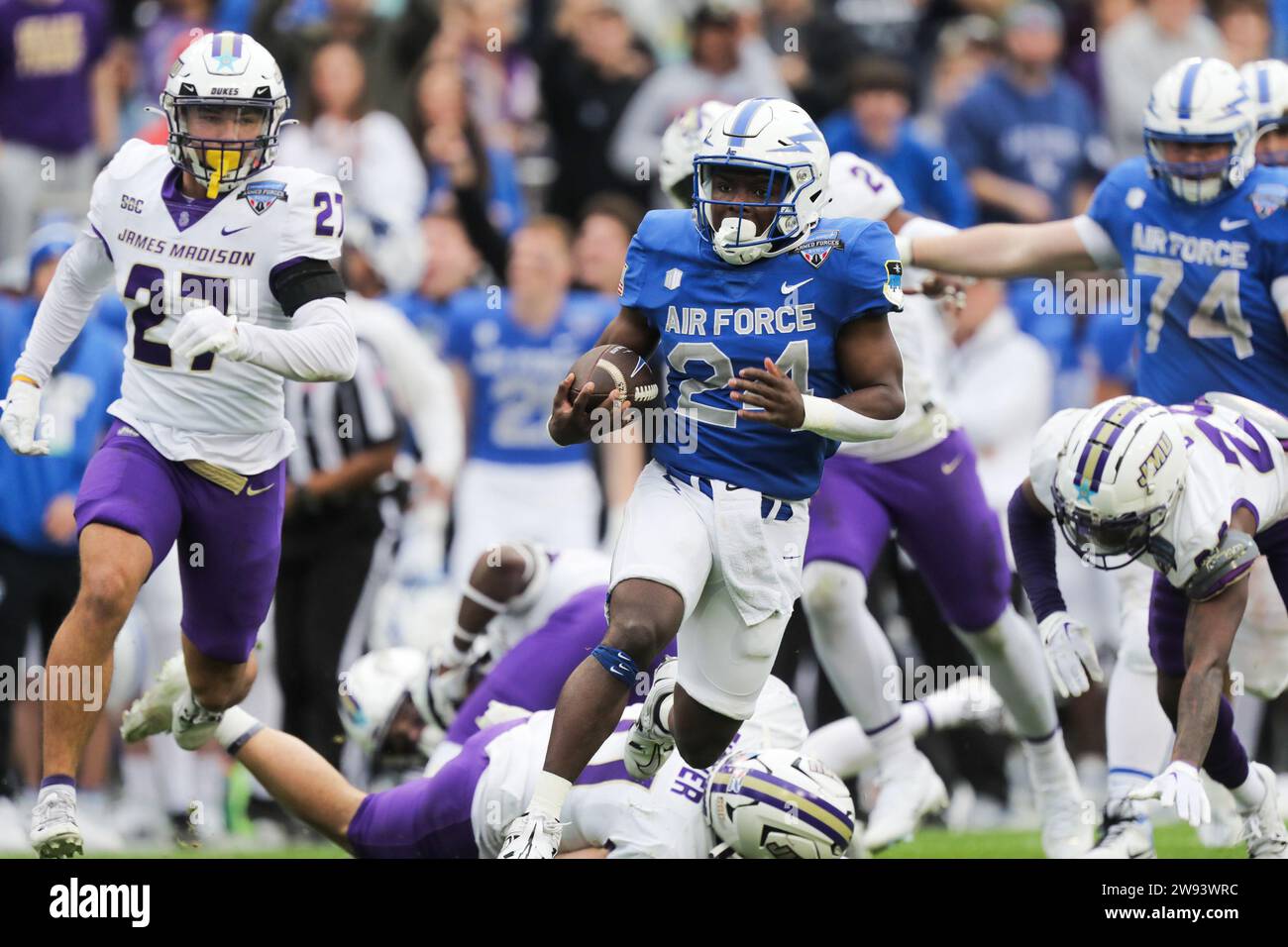Benbrook, Texas, USA. 23rd Dec, 2023. After breaking several tackles to ...