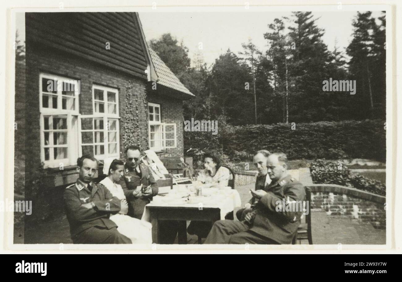 Luftwaffe woman hi-res stock photography and images - Alamy