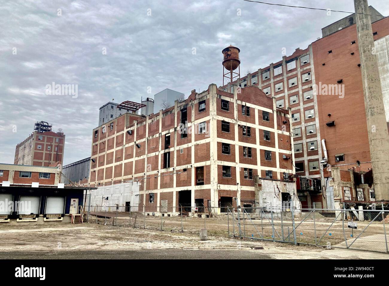 The hulking former Pillsbury Mills plant in Springfield, Ill., is seen ...