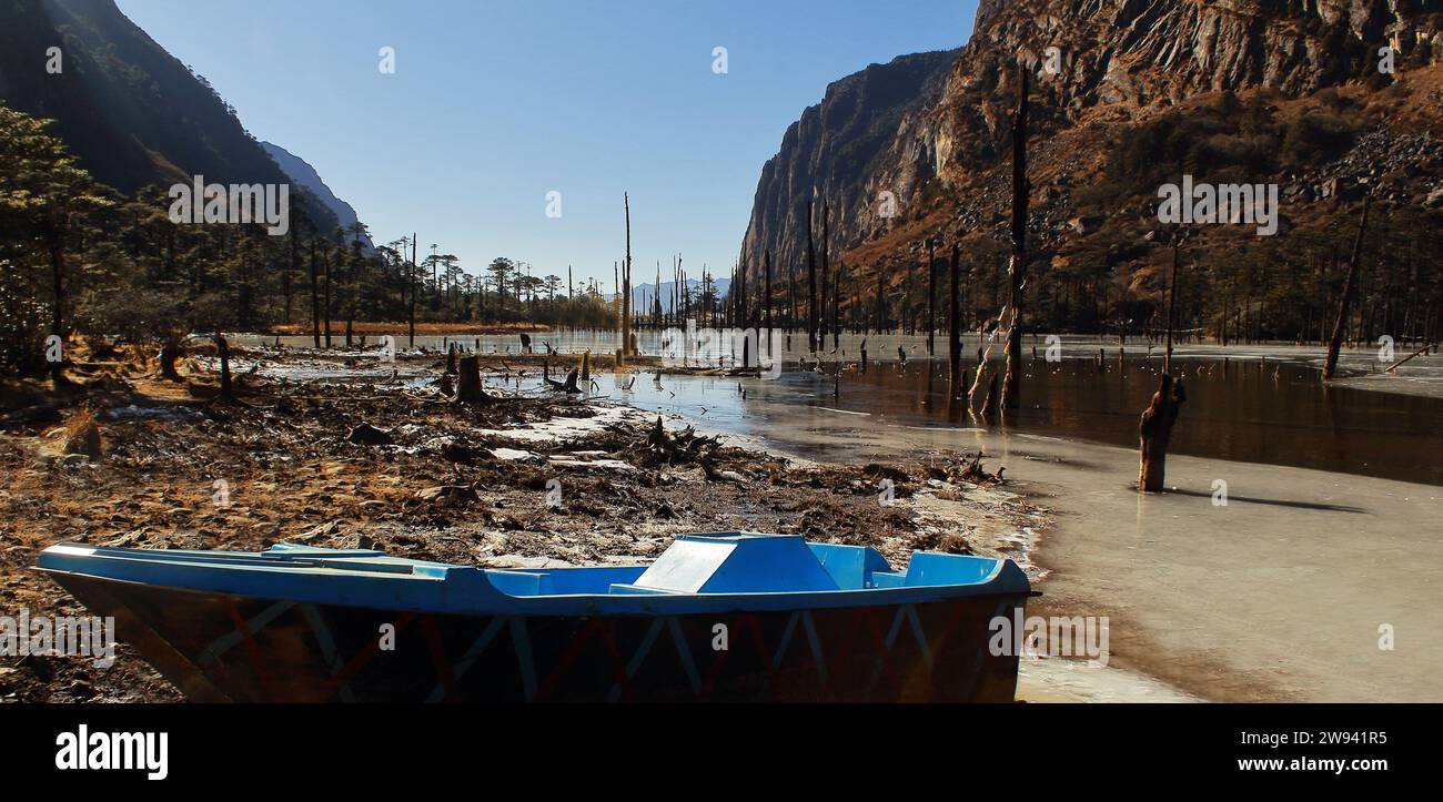 remote countryside landscape and beautiful madhuri lake (sungester lake ...