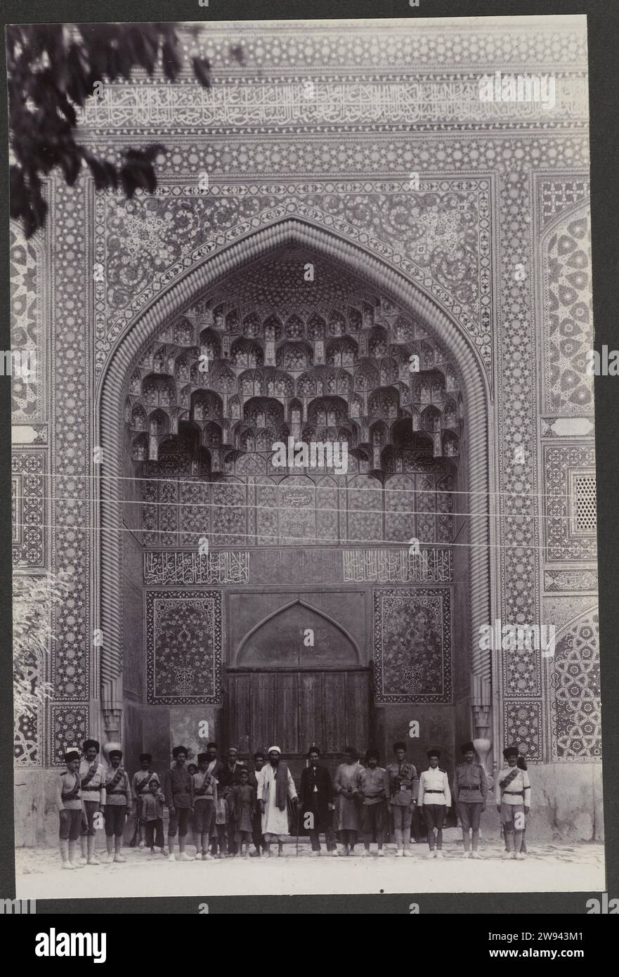 Entrance of the mosque of the Shah (Masjed-e Shah) in Isfahan, Persia ...
