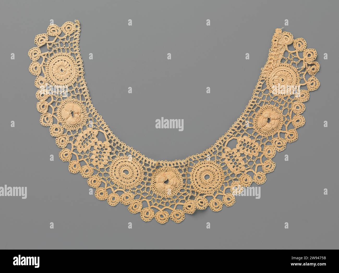 Collar of crocheted side with rosettes in a row of circles, c. 1850 ...