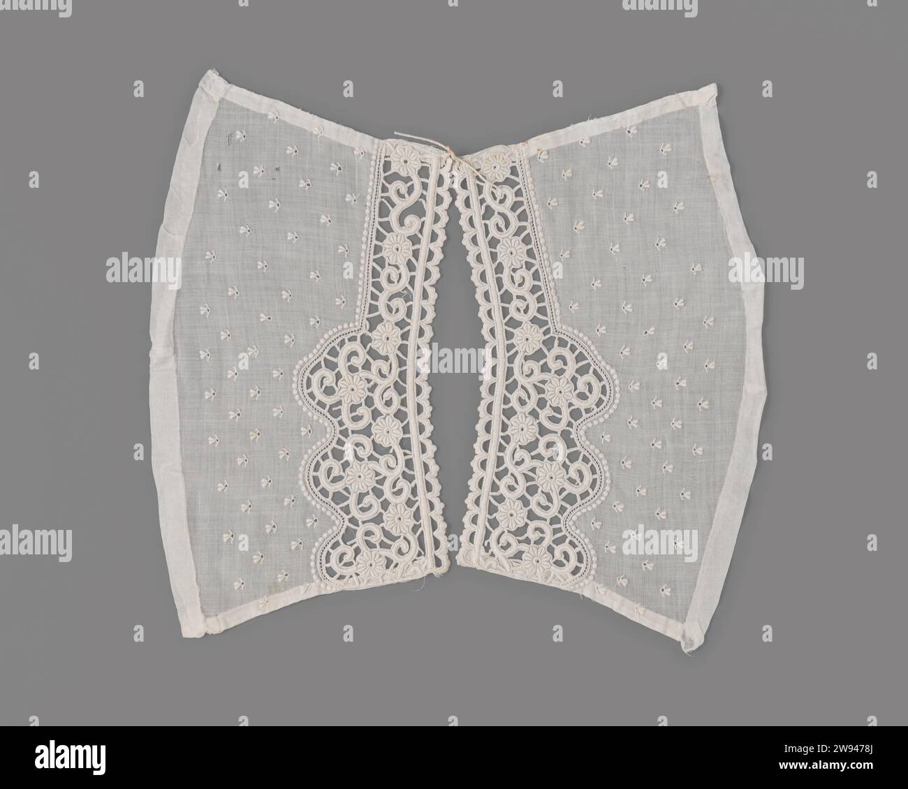 Cuff with a border with floral motif in English embroidery, c. 1800 - c ...