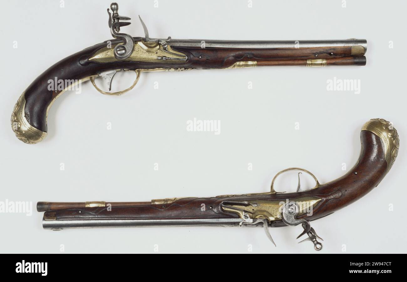 Flint gun, c. 1720 - c. 1740 flintlock pistol Flint gun with iron round ...