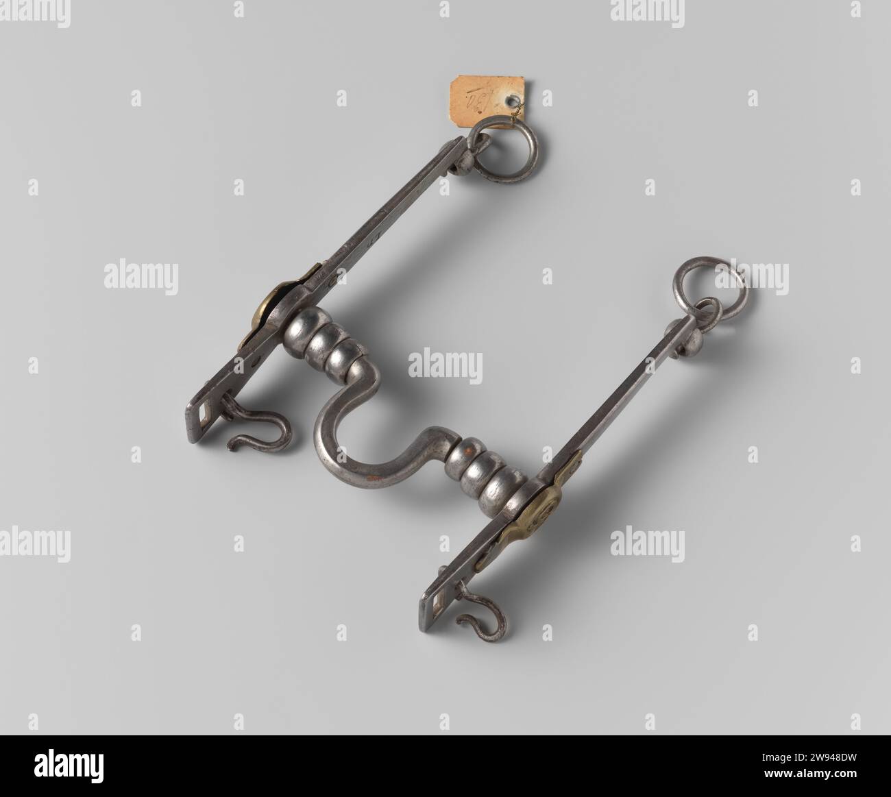 Stang, c. 1800 - 1950 Rod with rolls and the figure '5' on copper poks ...