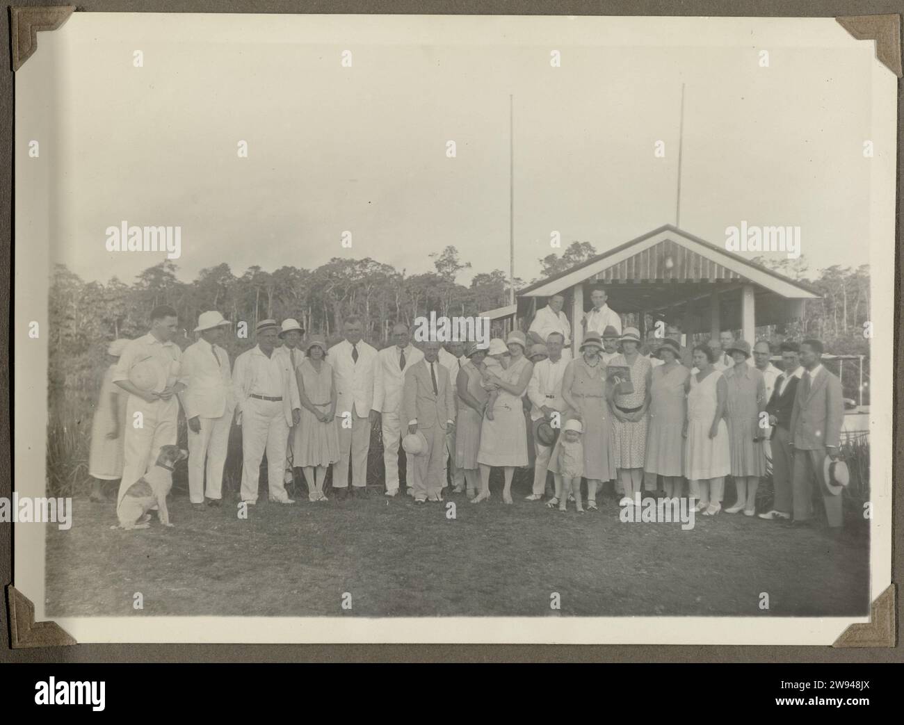 Group photo, 1925 - 1927 photograph Group photo with the Jetten couple ...