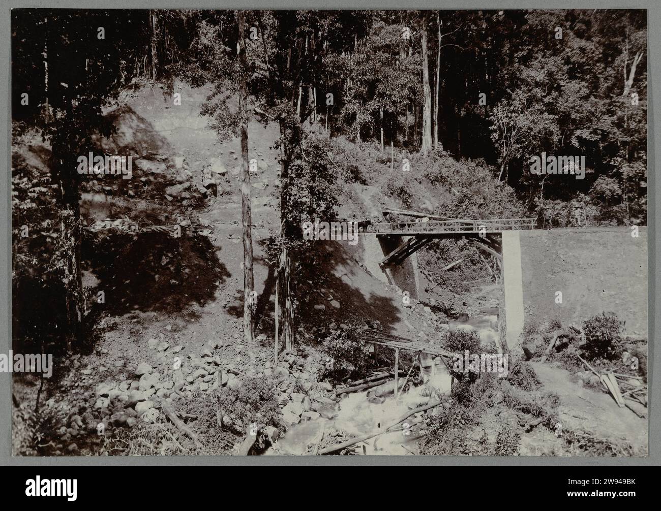 Use over the Timbang Gadja, 1903 - 1913 photograph The completed new ...