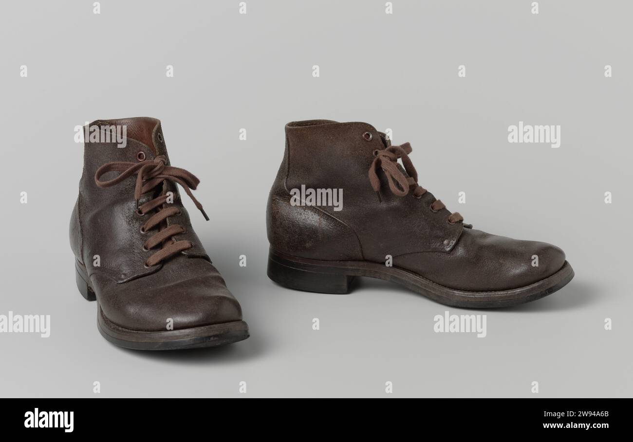 Shoe worn by Jhr. Mr. Dr. A.W.L. Tjarda van Starkenborch Stachouwer ...