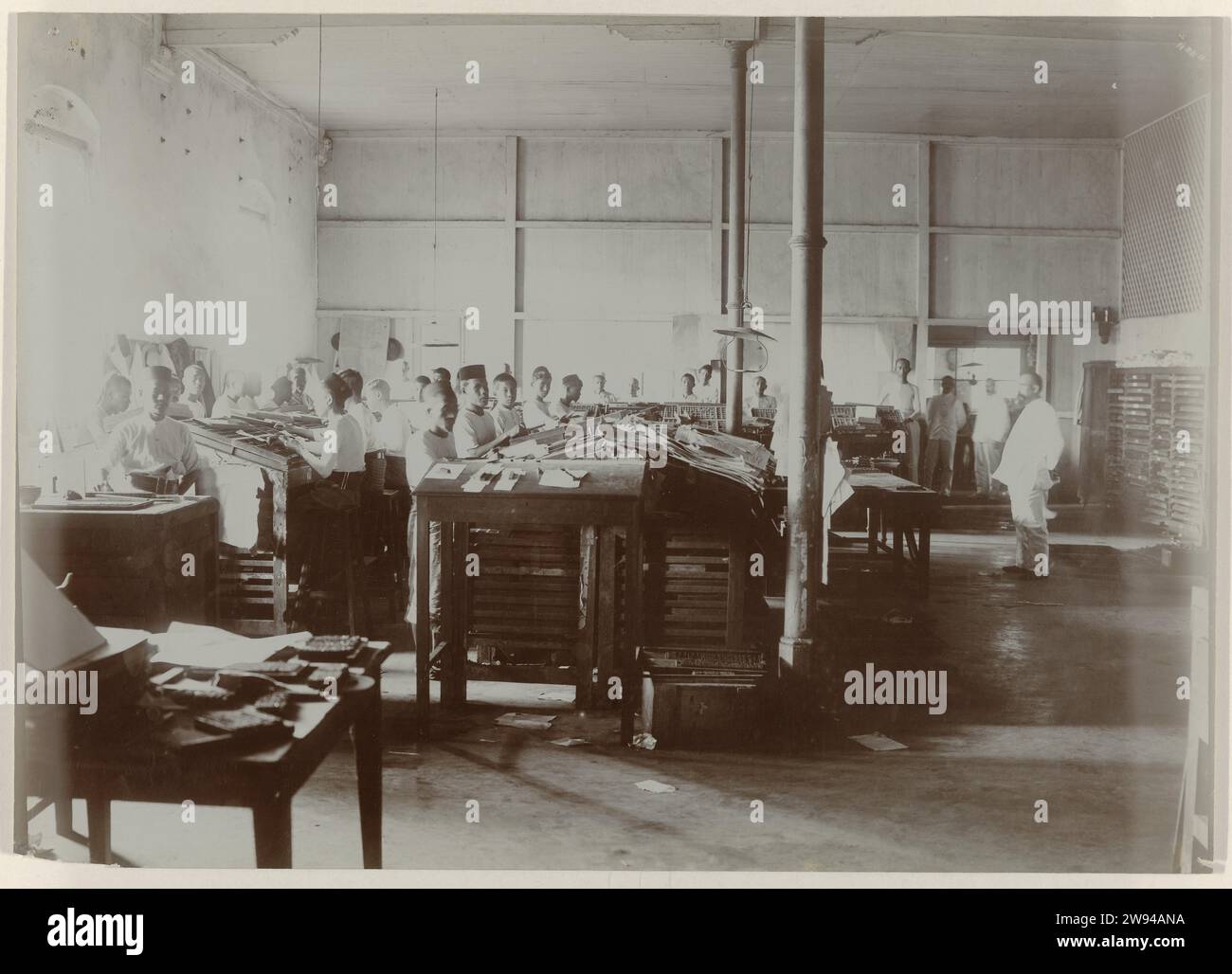 Deli Courant, 1908 photograph Face in the set of the Deli Courant's ...