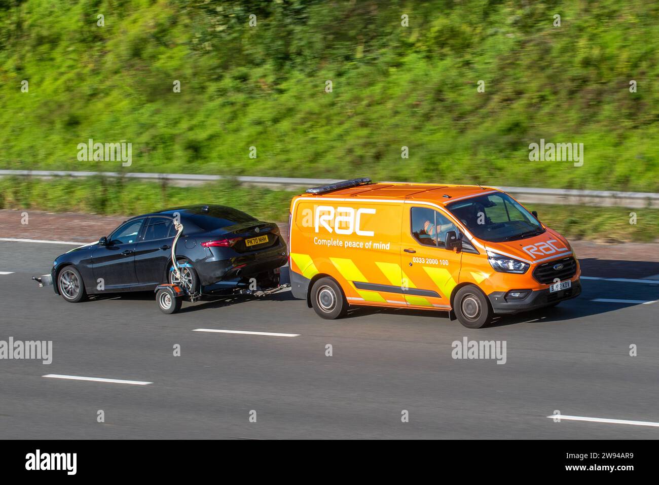 RAC 24hr roadside rescue vehicle towing 2020 Black ALFA Romeo Giulia ...