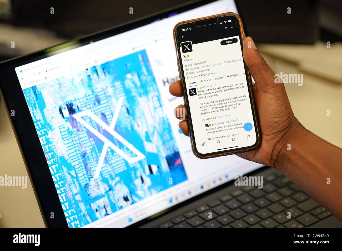 X twitter logo headquarters hi-res stock photography and images - Alamy