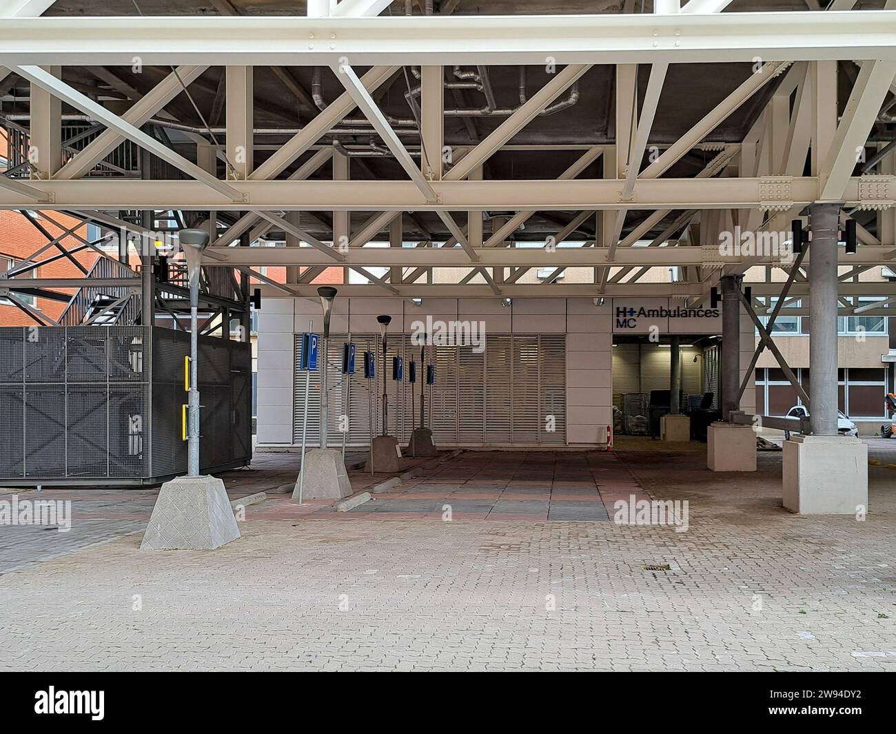 Emergency route for ambulances at the HMC westeinde hospital in the ...