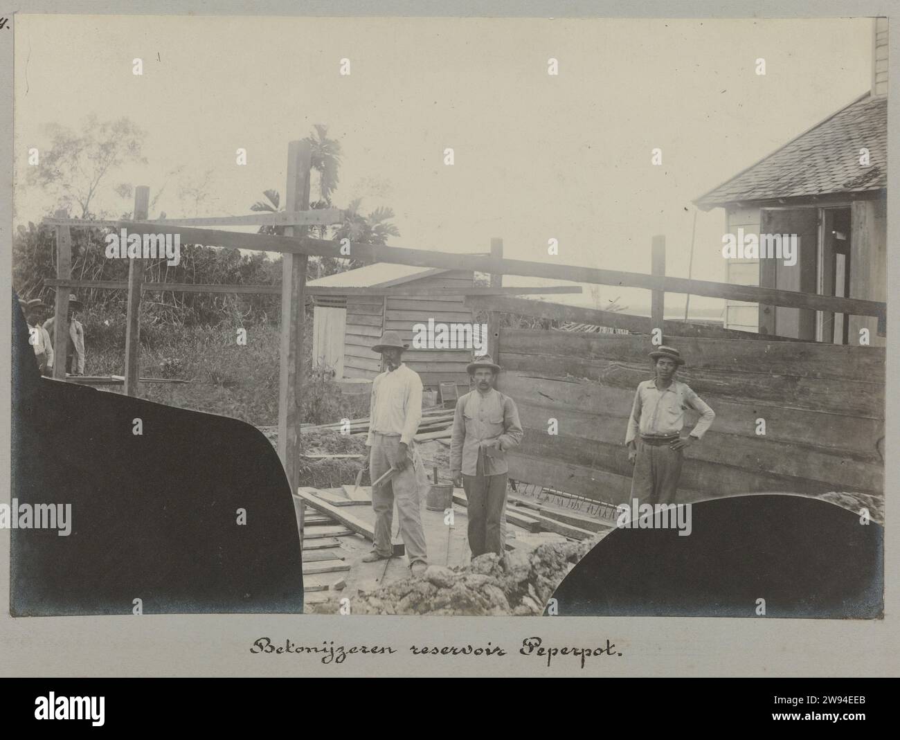 Concrete iron reservoir Peperpot, 1891 photograph Three men in the ...