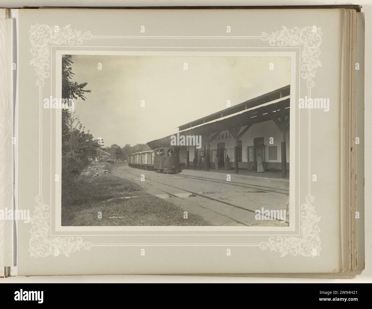 Station Tjomal, Otto Hisgen (possibly), 1890 - 1910 photograph Arrival ...