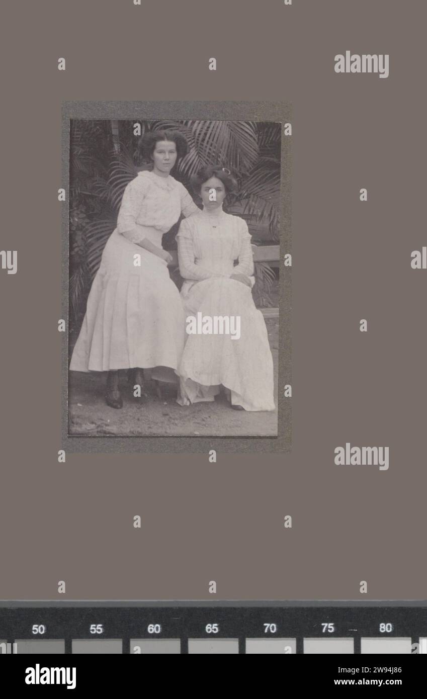 Sacha Croese and Maria Gonggrijp, Anonymous, 1912 photograph Portrait ...