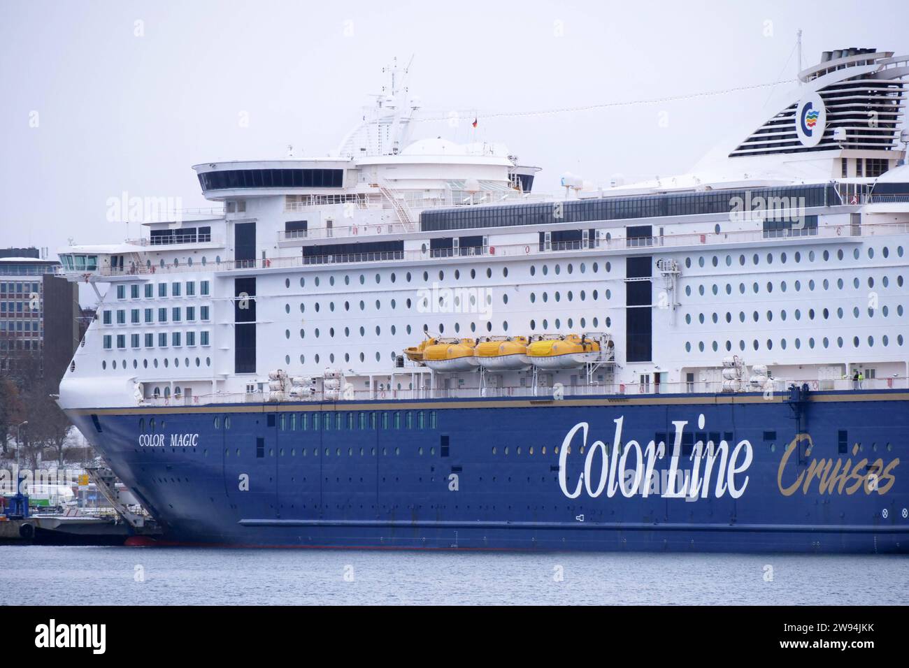 Oslo - Faehre Color Line im Hafen von Oslo Norwegen Oslo - Faehre Color ...