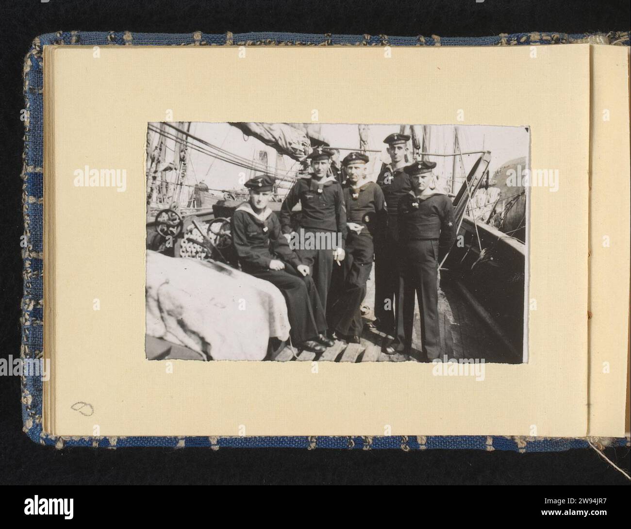 Group photo, Anonymous, 1940 - 1943 photograph Group photo of a number ...