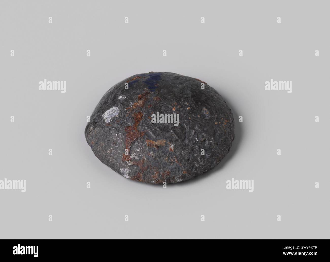 Lead disc hi-res stock photography and images - Alamy