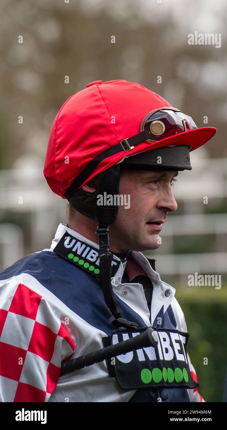 Trainer nicky henderson breeder curie sagara hi-res stock photography ...