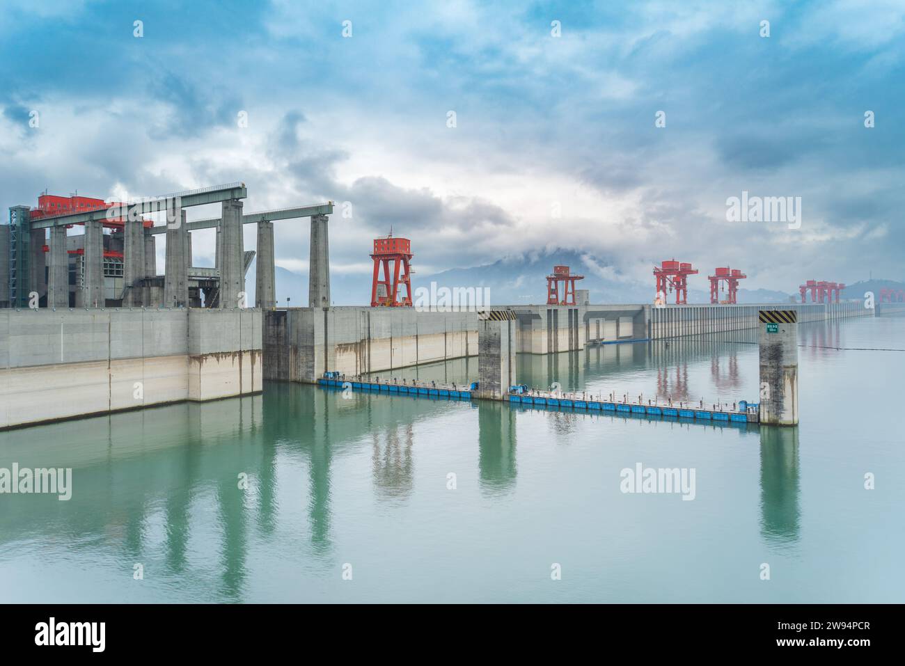 The mesmerizing view of the Three Gorges Dam shrouded in mist ...