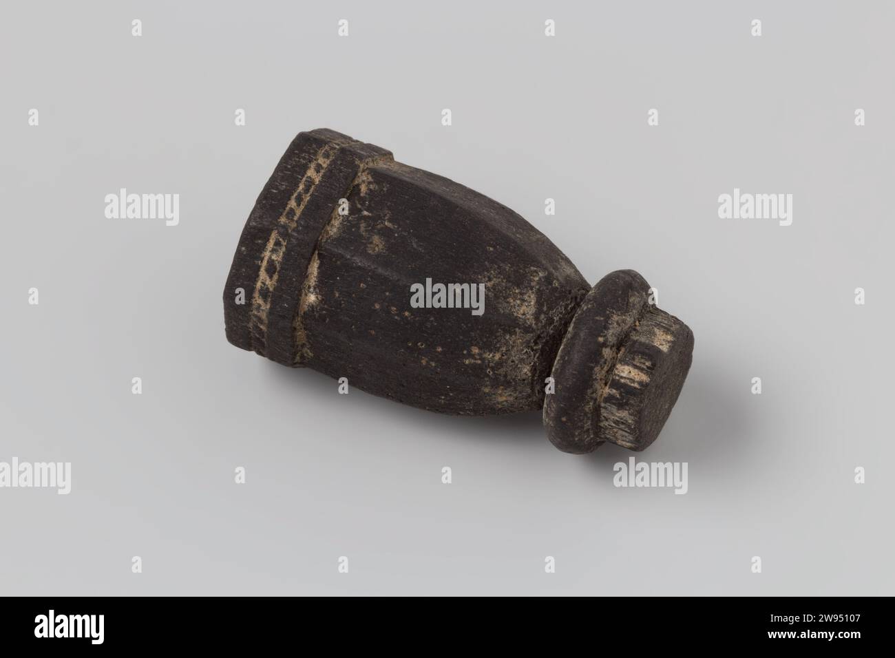 Wooden object from V.O.C. ship De 'Witte Leeuw', Anonymous, Before 1613 ...