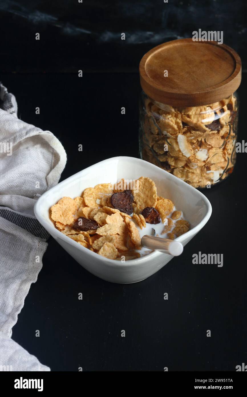 Cereal, Corn flakes Stock Photo - Alamy