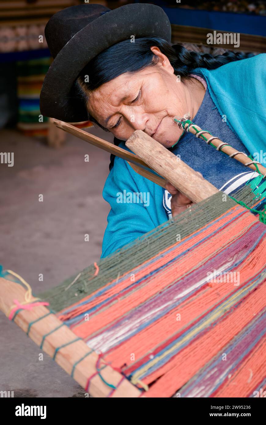 Peruvian crafts hi-res stock photography and images - Alamy