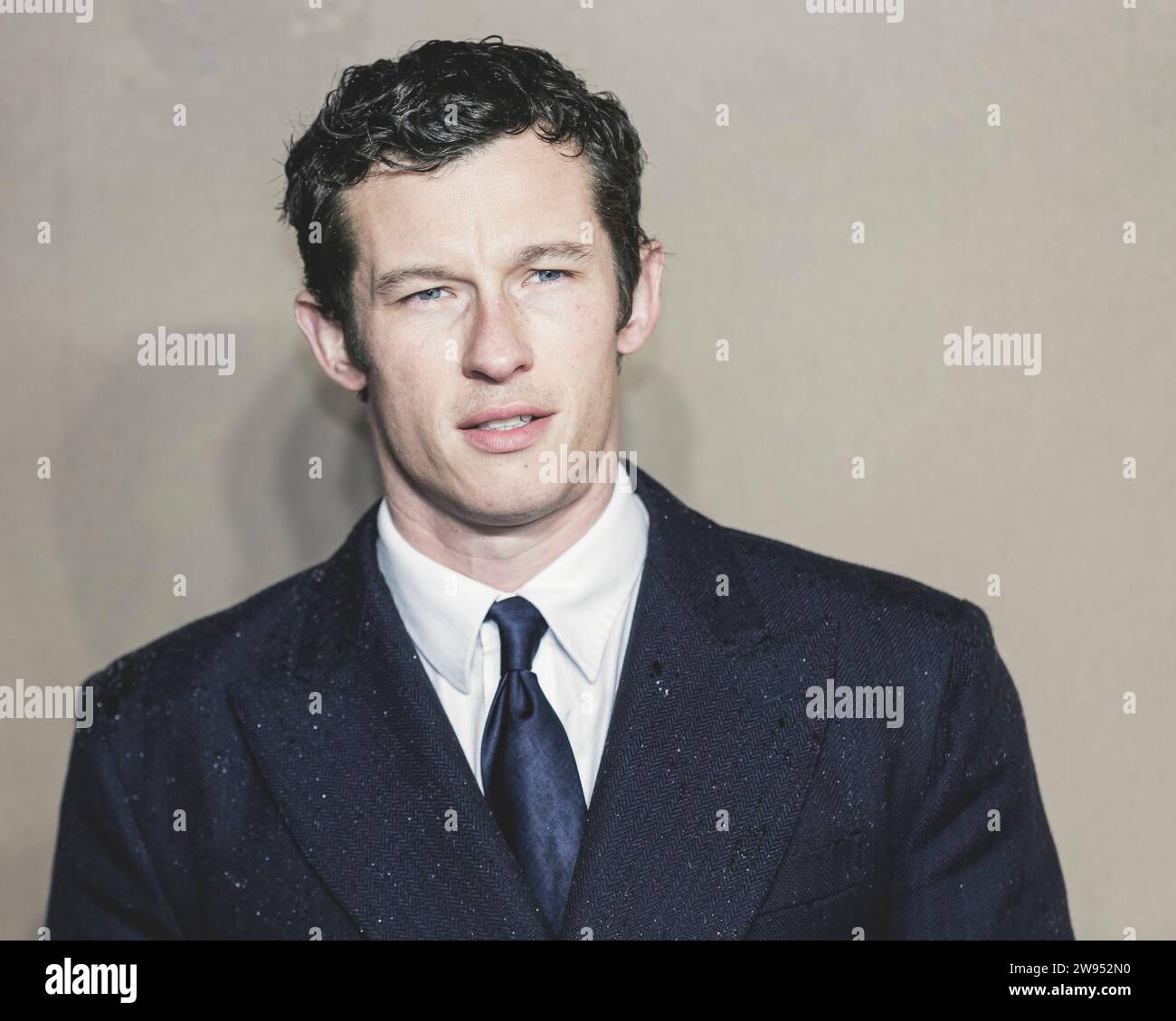 Pose posing posed model hi-res stock photography and images - Alamy